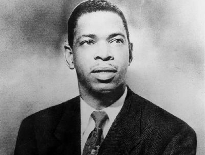 Un día como hoy, en 1918, nació el guitarrista de blues Elmore James ...
